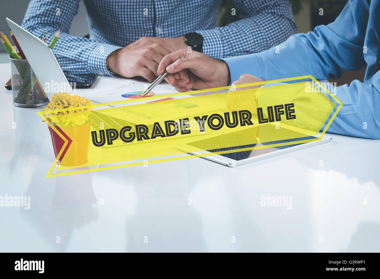 BUSINESS WORKING OFFICE Upgrade Your Life TEAMWORK BRAINSTORMING ...