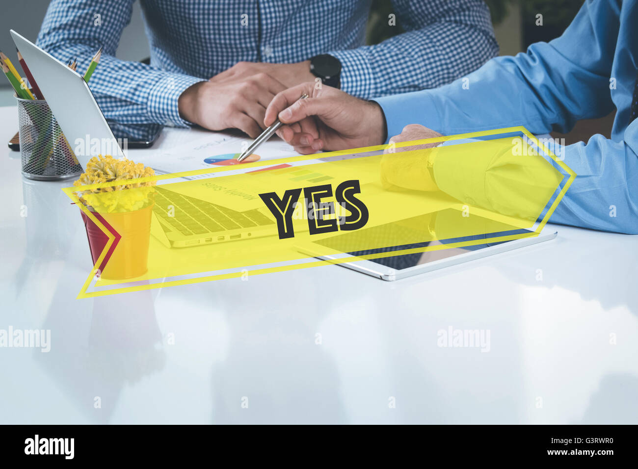 BUSINESS WORKING OFFICE Yes TEAMWORK BRAINSTORMING CONCEPT Stock Photo ...