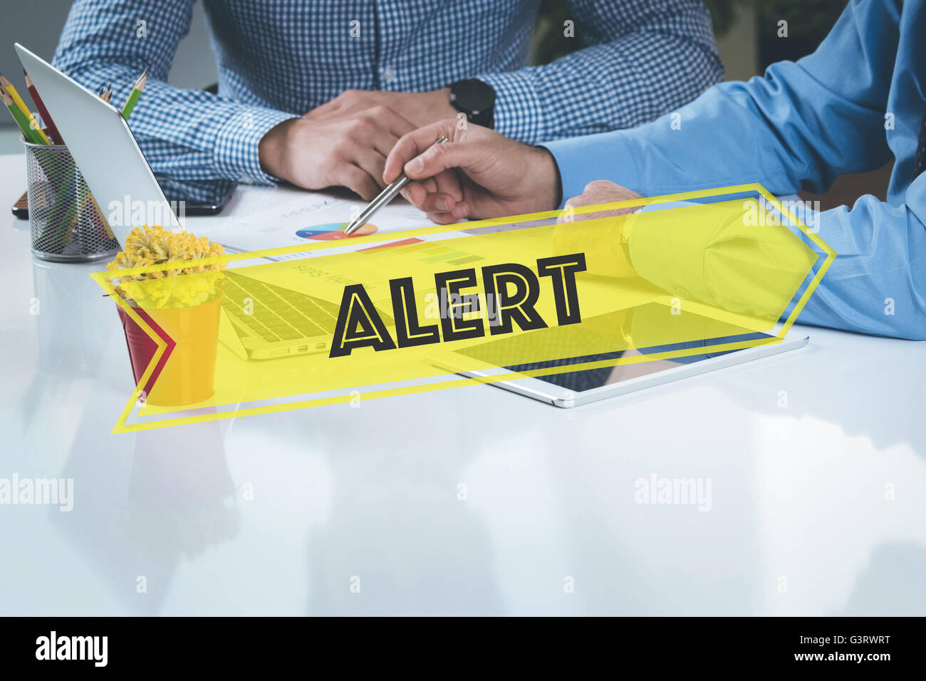 BUSINESS WORKING OFFICE Alert TEAMWORK BRAINSTORMING CONCEPT Stock ...