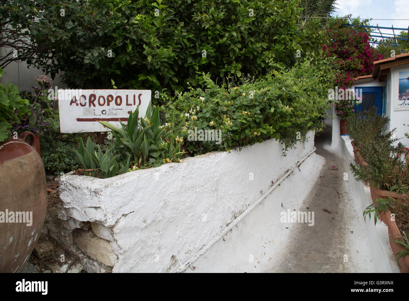 Acropolis road sign hi-res stock photography and images - Alamy