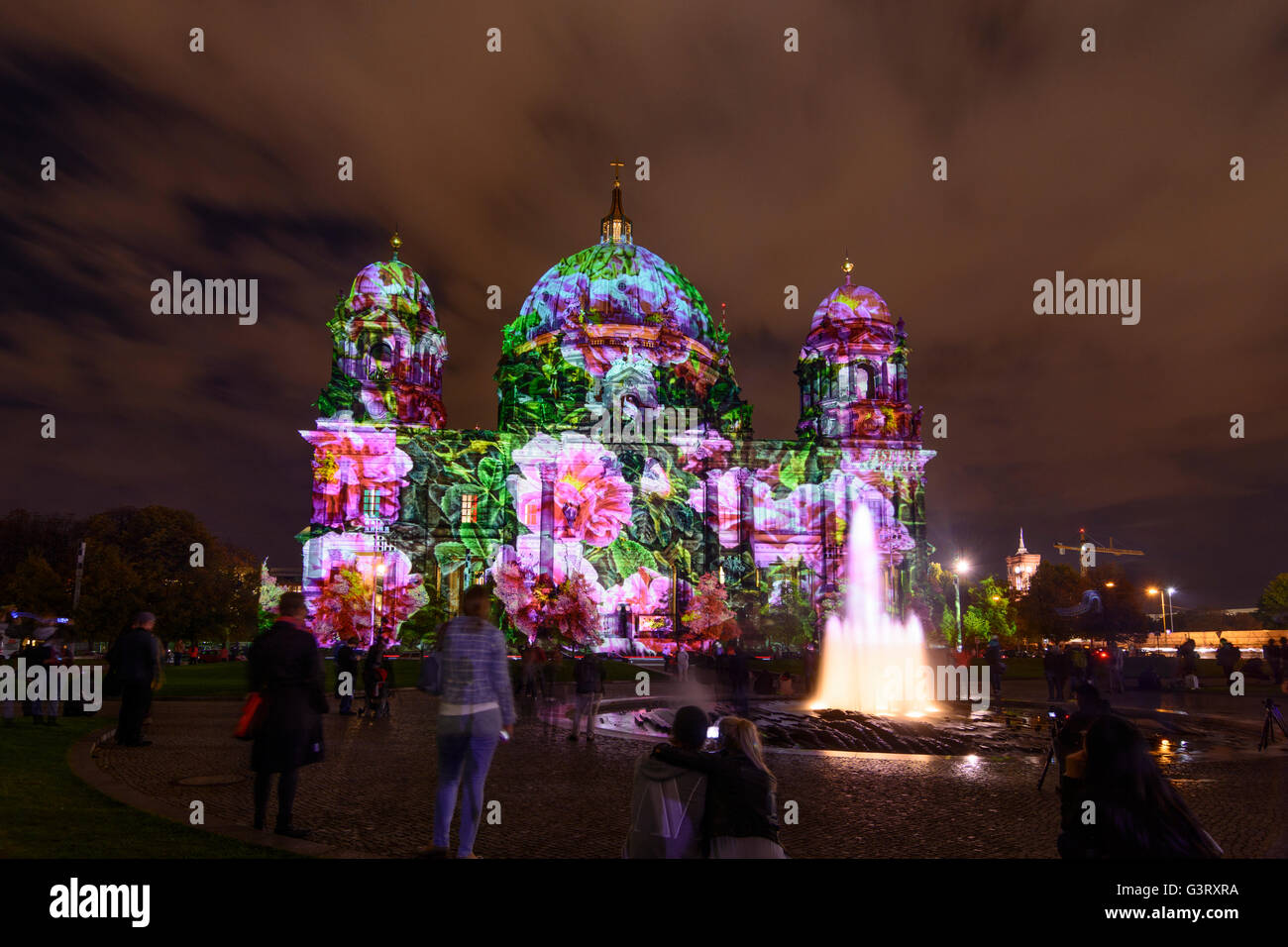 Berlin in lights hi-res stock photography and images - Alamy