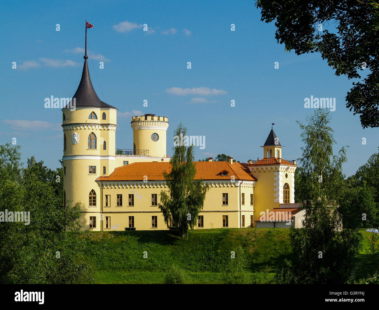 Round turrets and towers hi-res stock photography and images - Alamy