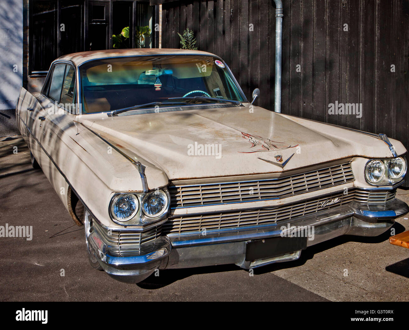 Shiny old Cadillac icon of elegance and luxury Stock Photo - Alamy