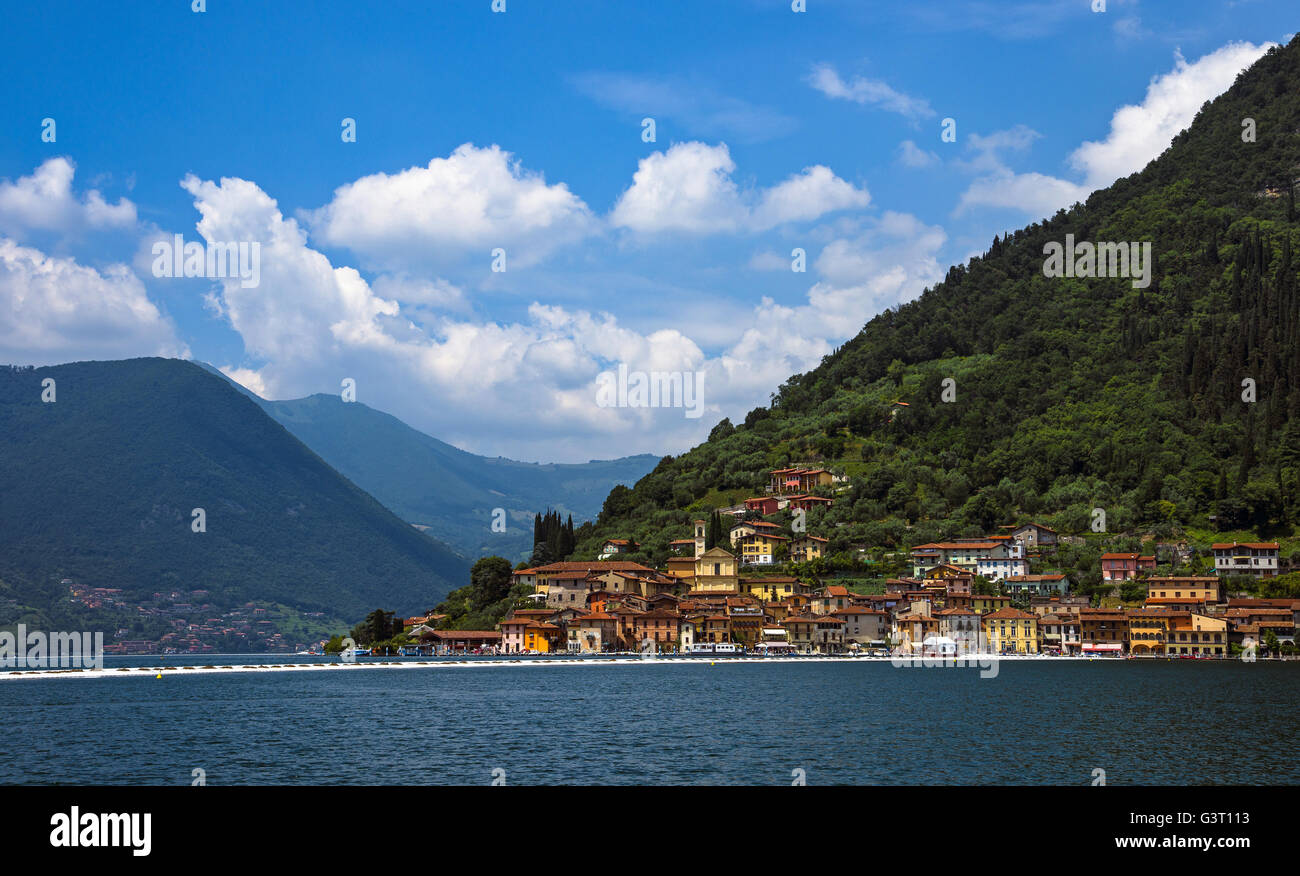 Town iseo on lake hi-res stock photography and images - Alamy
