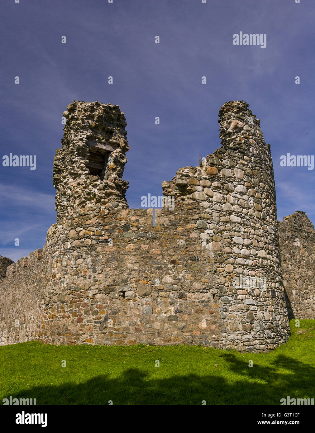 Inverlochy castle scotland ruins hi-res stock photography and images ...