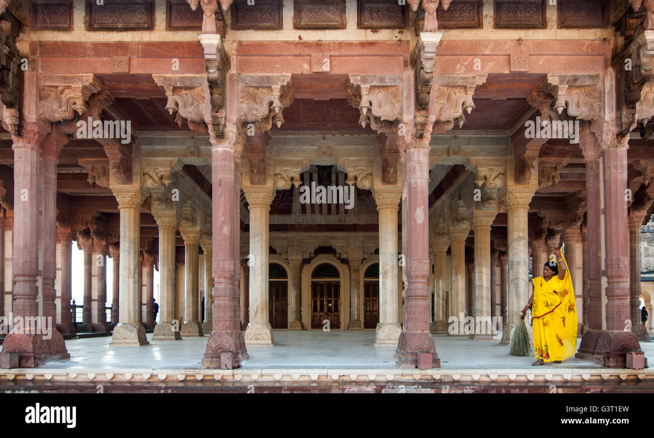 A woman clean a portico of a palace in India Stock Photo - Alamy