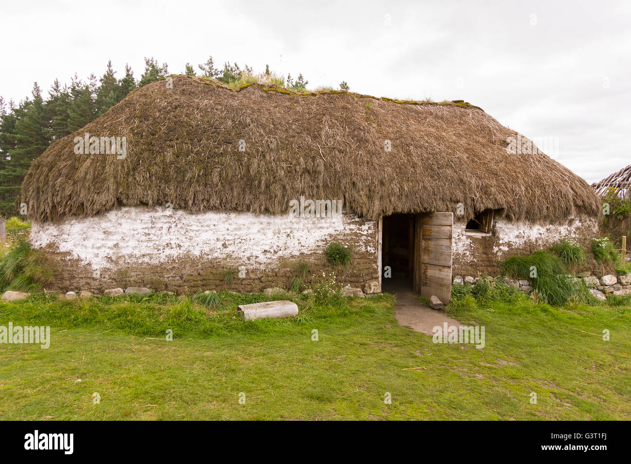KINGUSSIE & NEWTONMORE, SCOTLAND - Traditional building of turf and ...