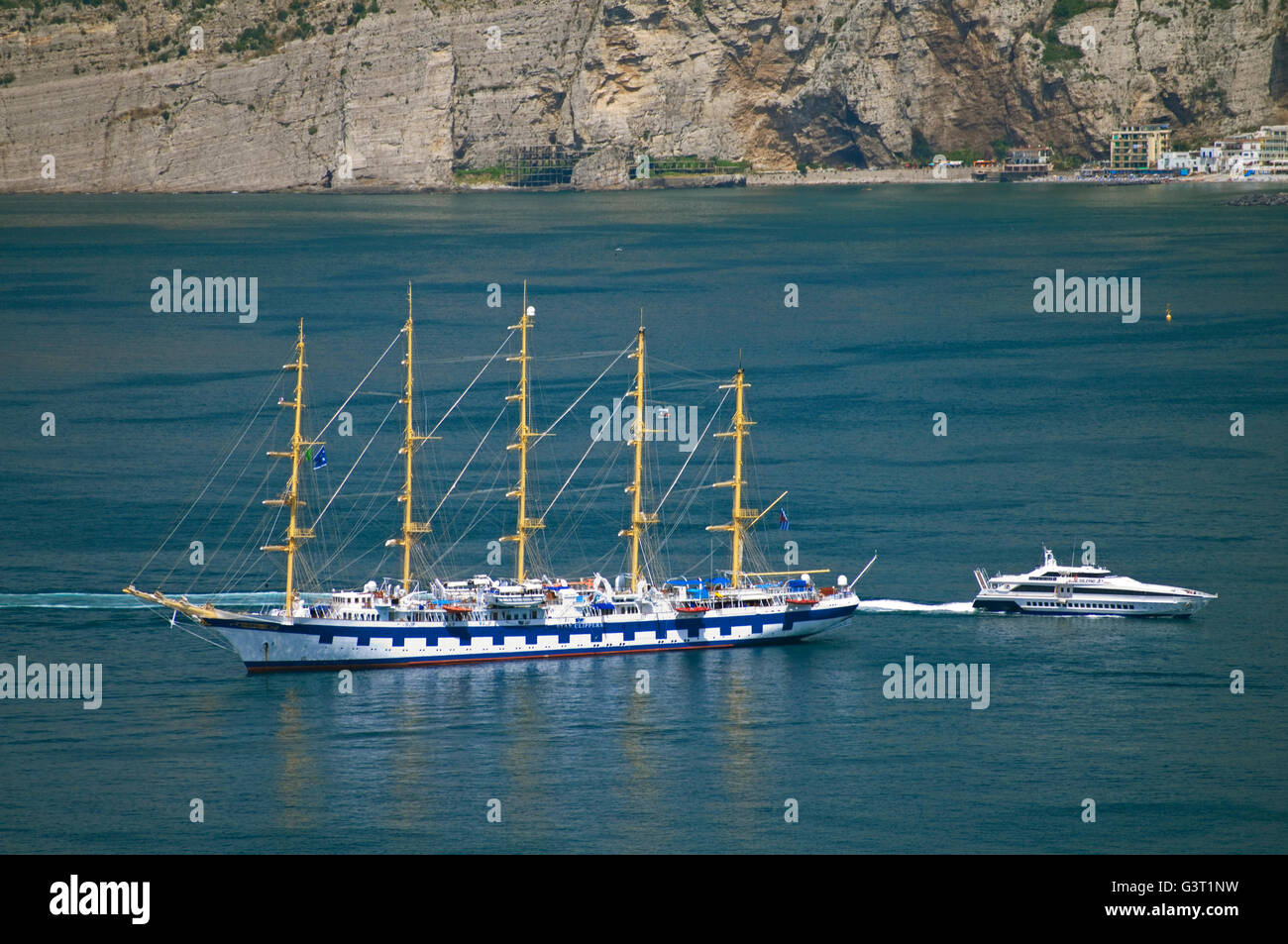 Five masted schooner hi-res stock photography and images - Alamy