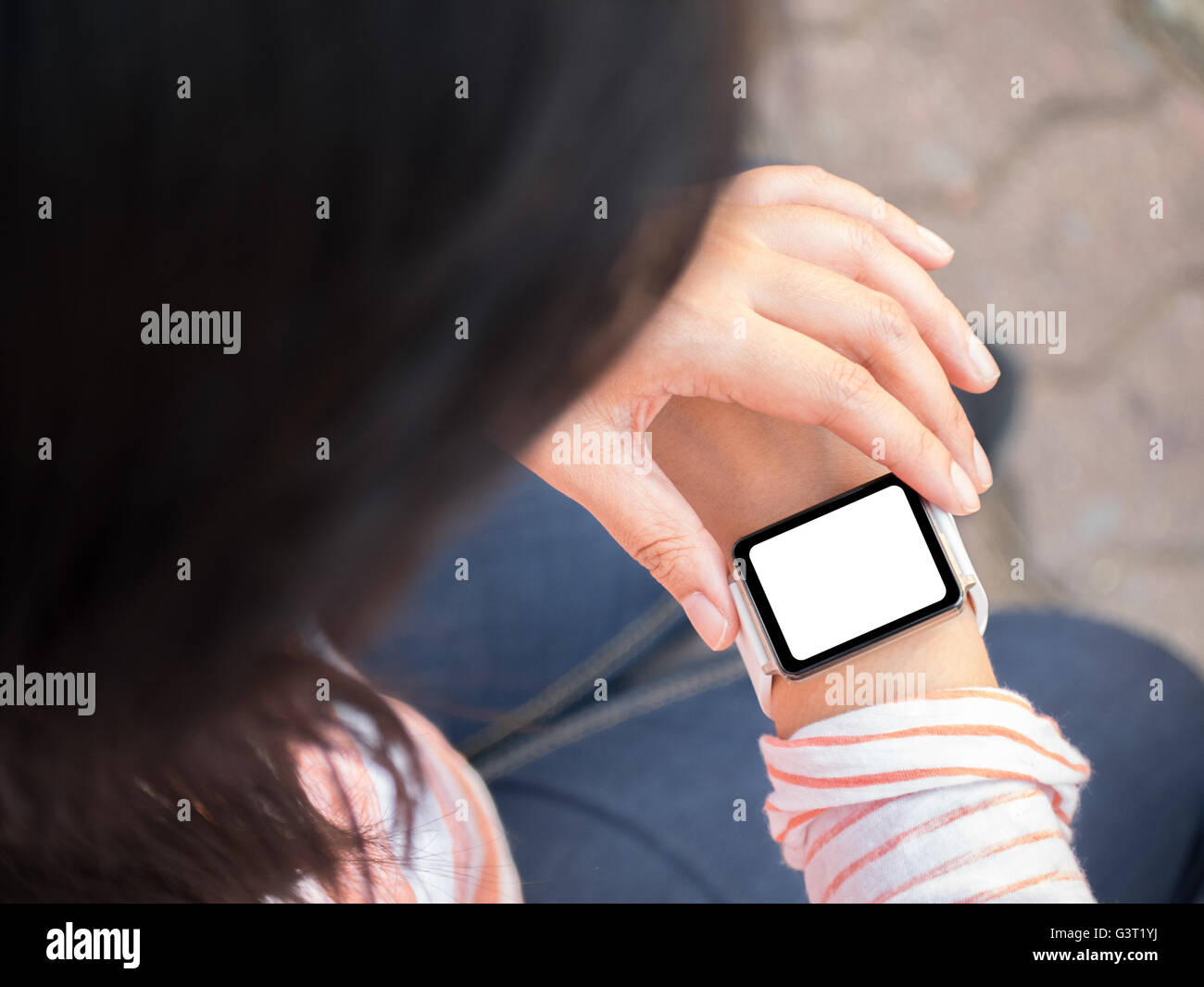 Hand wearing smartwatch Stock Photo - Alamy