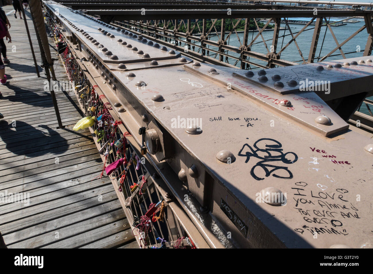 Love Locks on the Brooklyn Bridge, NYC Stock Photo - Alamy