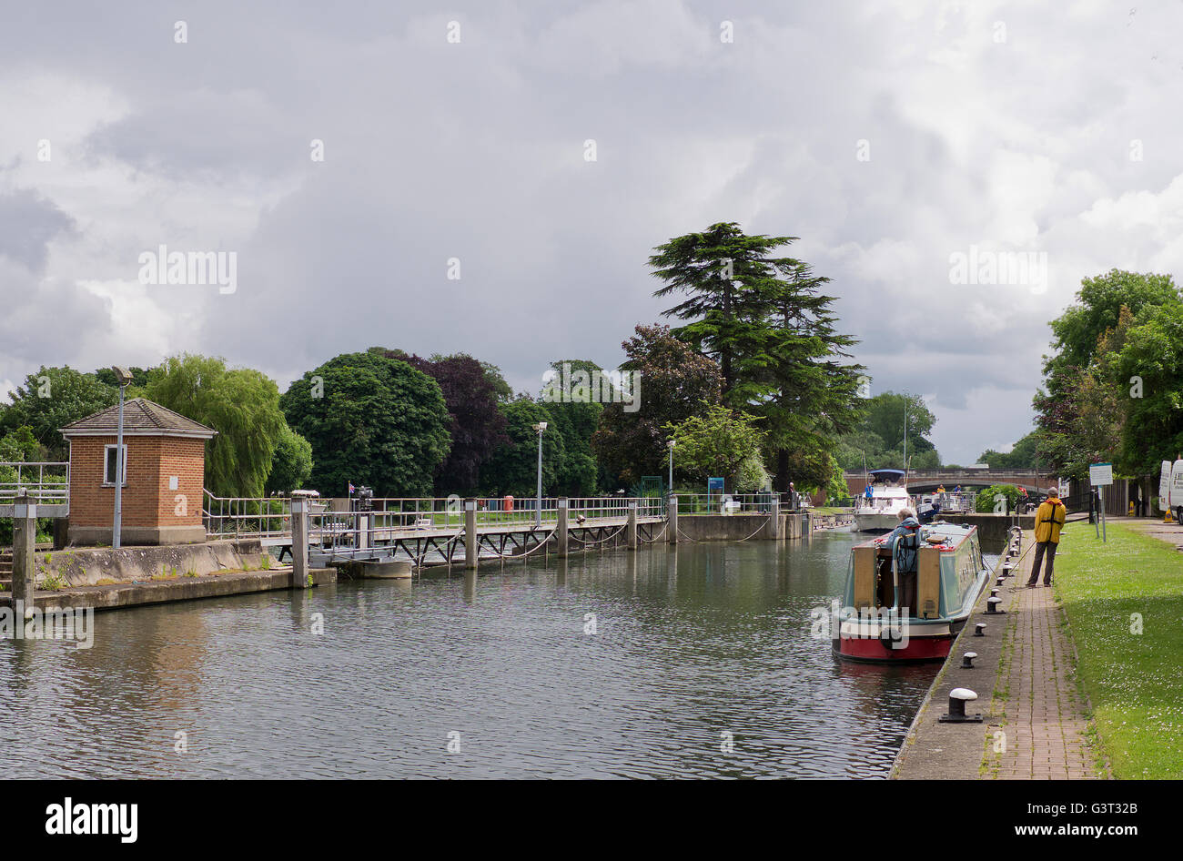 Runnymede thames hi-res stock photography and images - Alamy