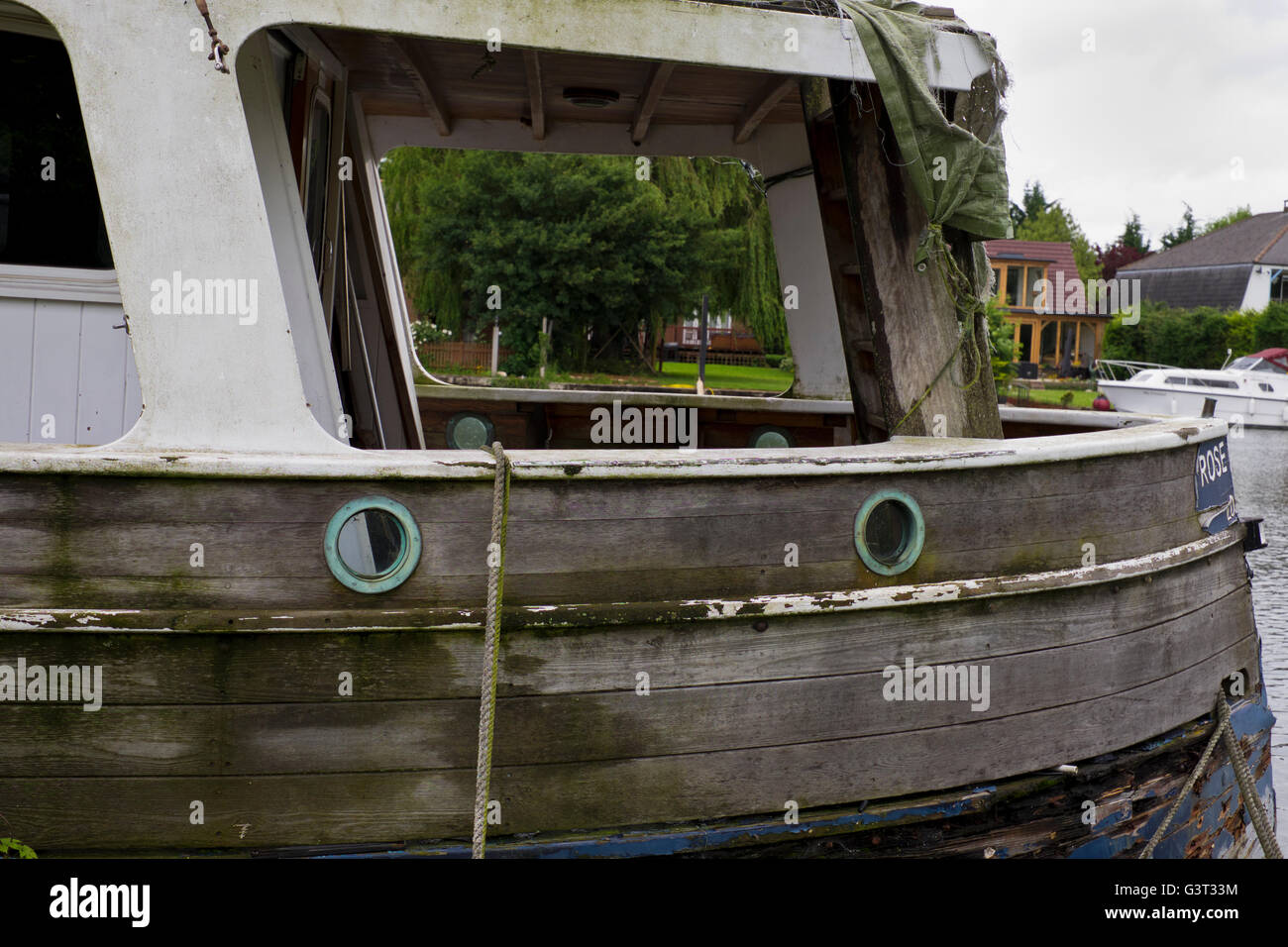 boats in Runnymede in Surrey UK Stock Photo - Alamy
