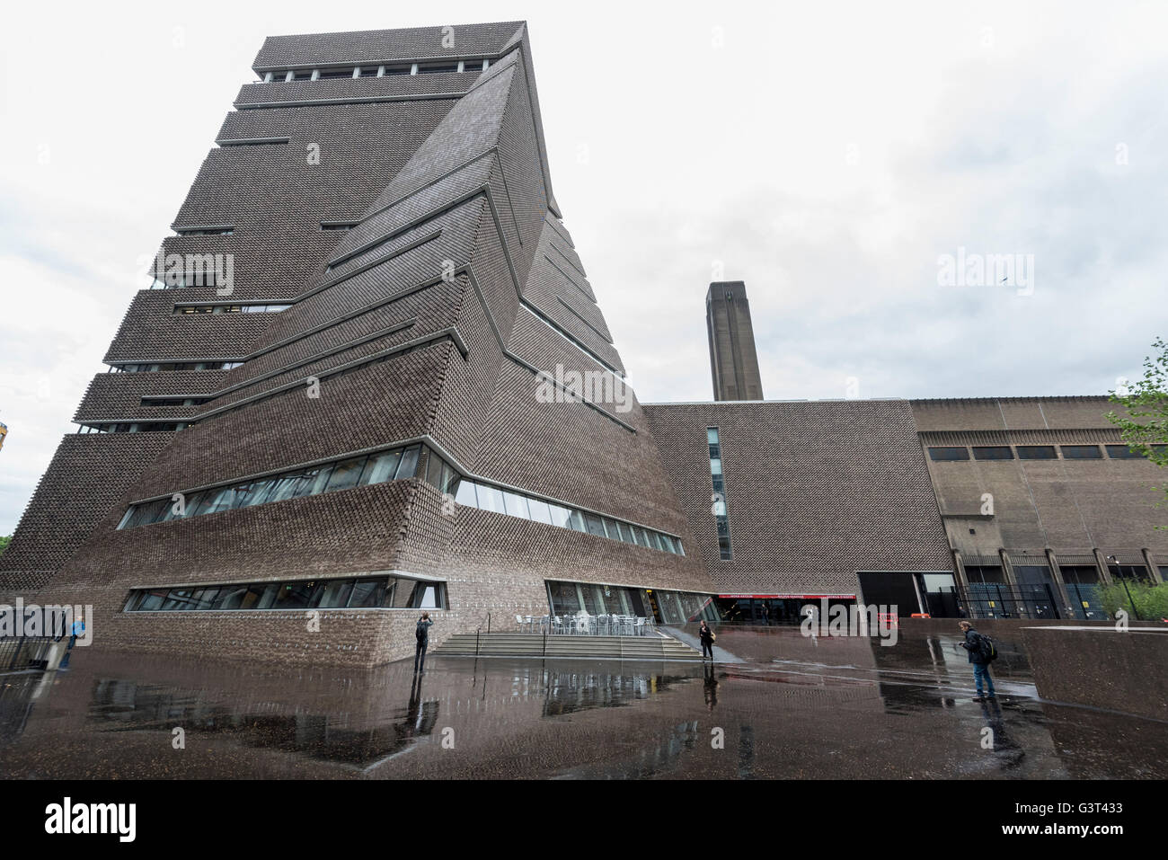 Tate modern boiler house hi-res stock photography and images - Alamy