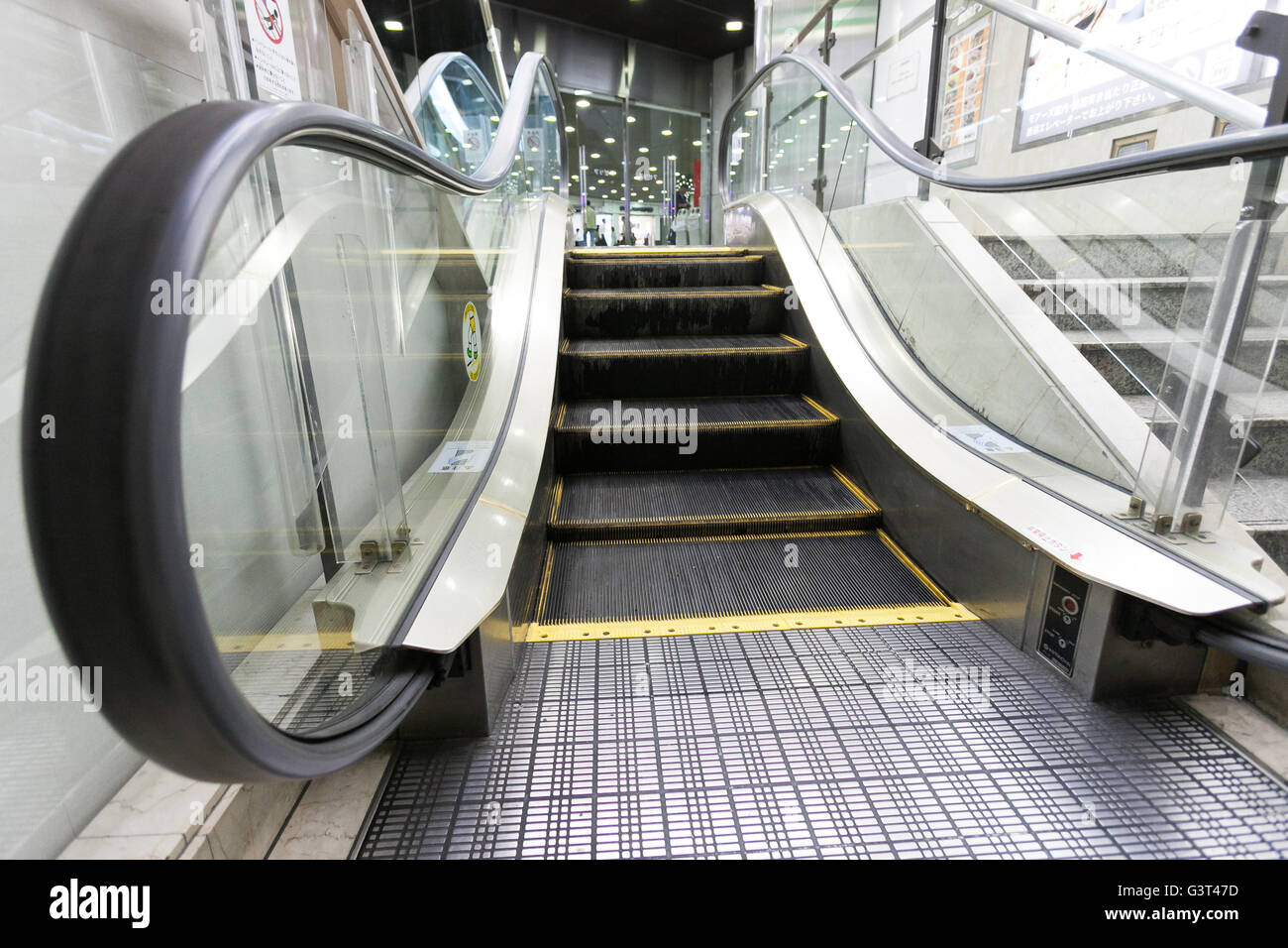 Tokyo, Japan. 14th June, 2016. The World's shortest escalator in the ...