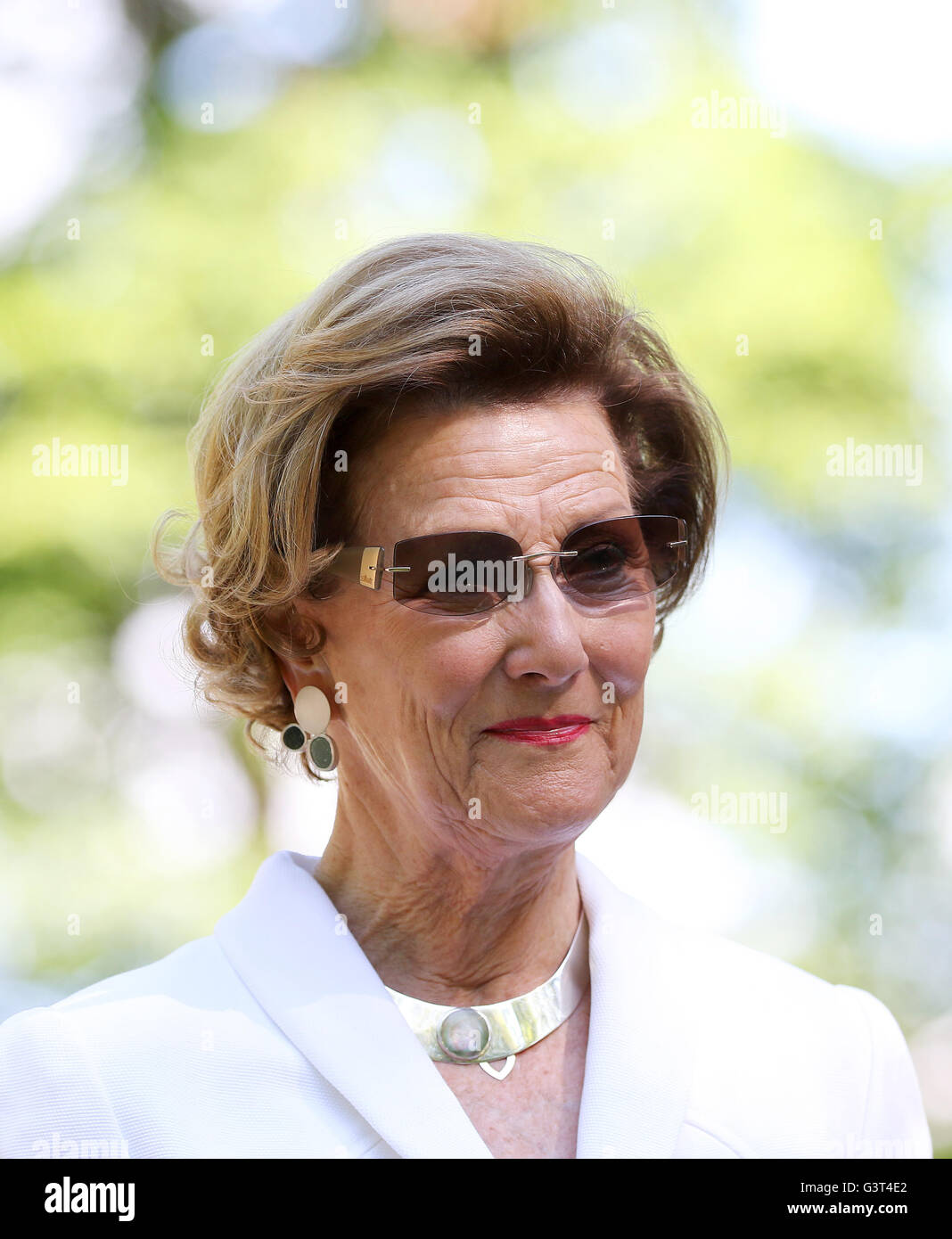 Norwegian Queen Sonja in the park of the royal palace in Oslo, Norway ...