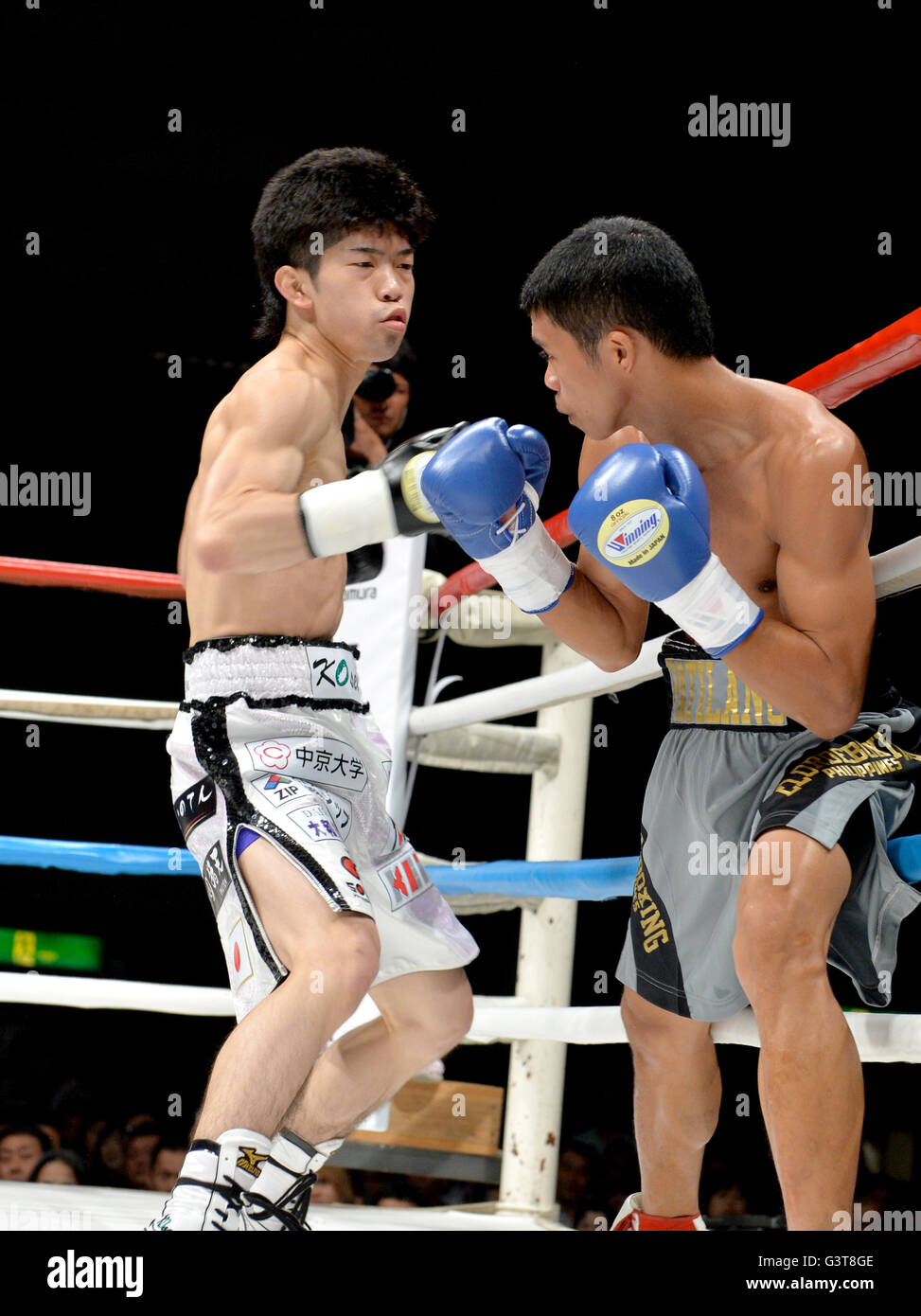 Aichi, Japan. 28th May, 2016. (L-R) Kosei Tanaka (JPN), Rene Patilano ...