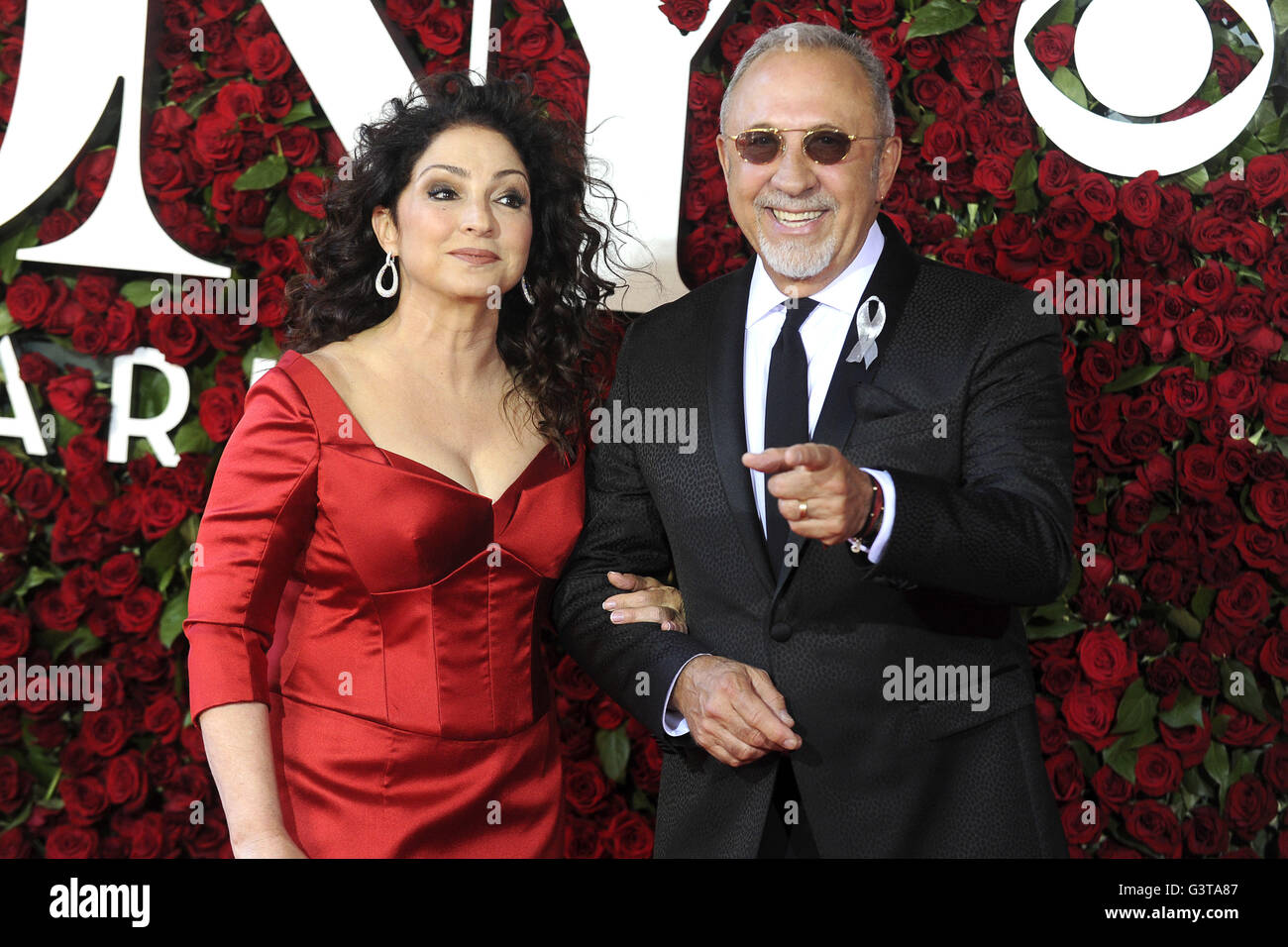 Gloria Estefan and husband Emilio Estefan Jr. attending the 70th Annual ...