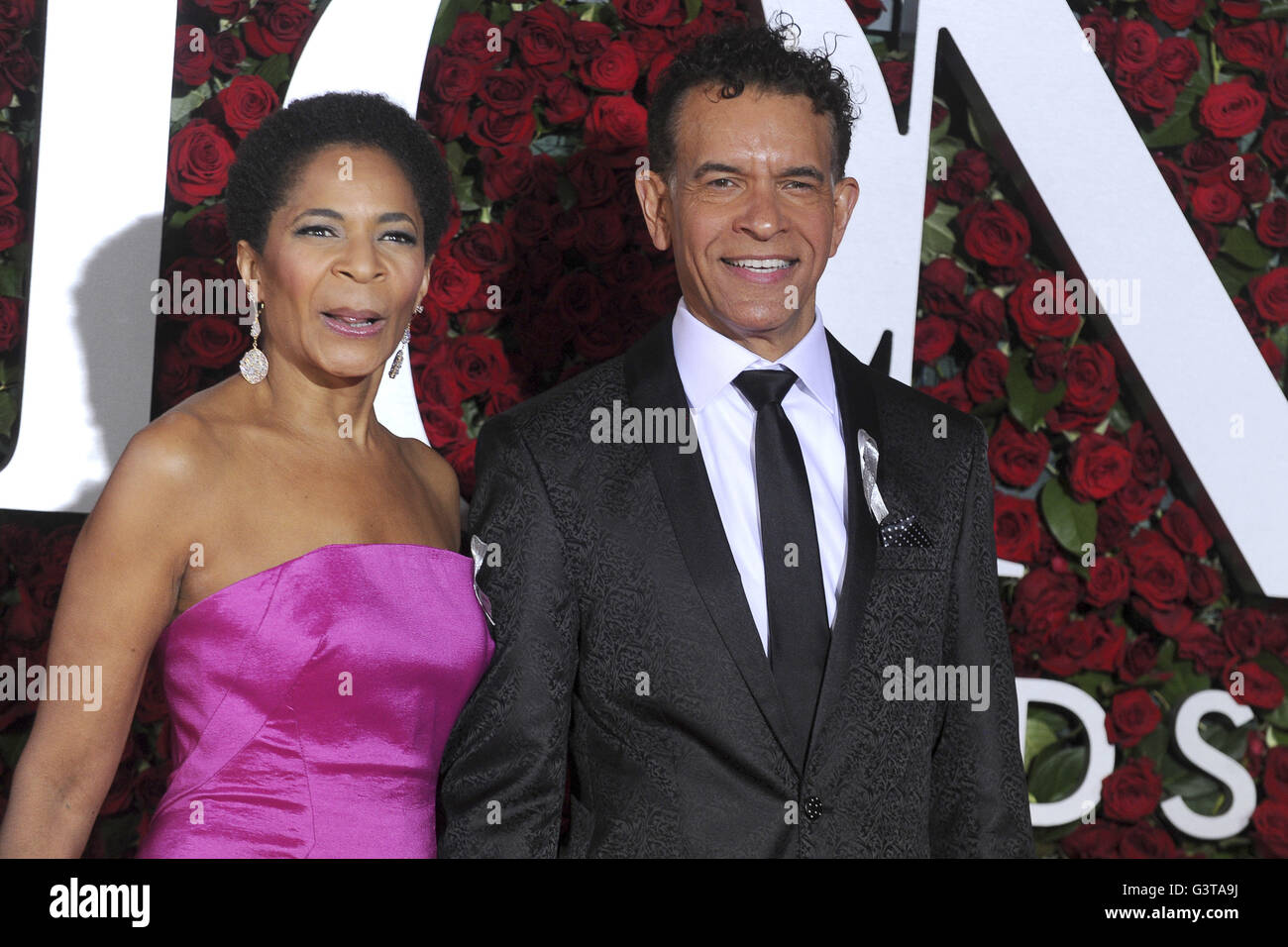 Brian stokes mitchell hi-res stock photography and images - Alamy