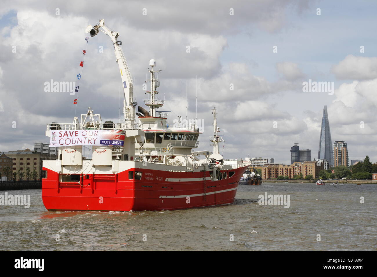 Limehouse, River Thames, London, UK. 15 June 2016. A flotilla of ...