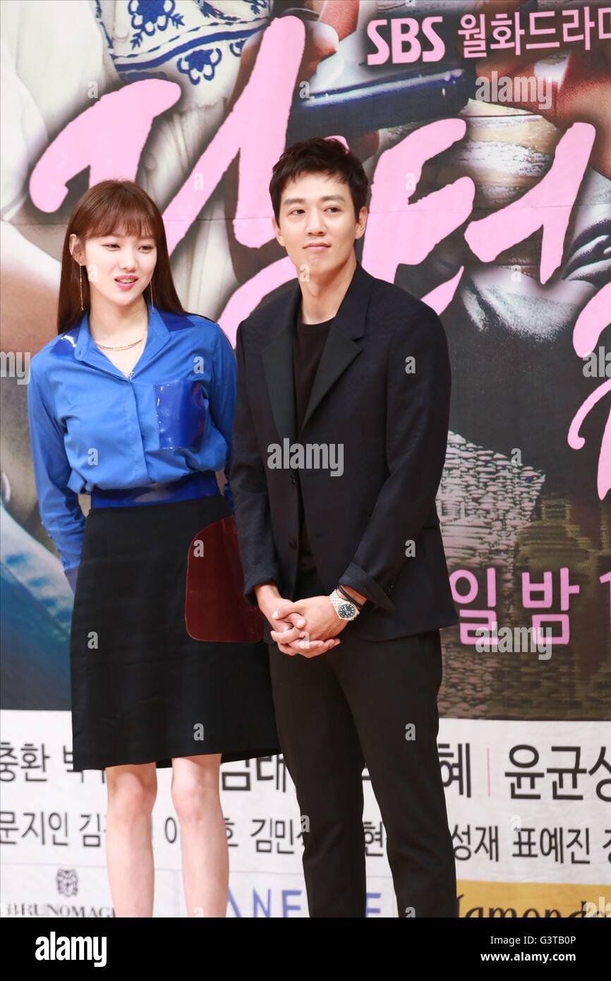 Sin-hye Park and Rae-won Kim attend the press conference of SBS new TV drama Doctors in Seoul ...