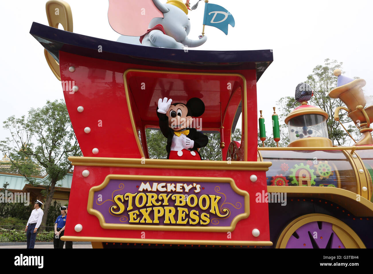 Disney classic hi-res stock photography and images - Alamy