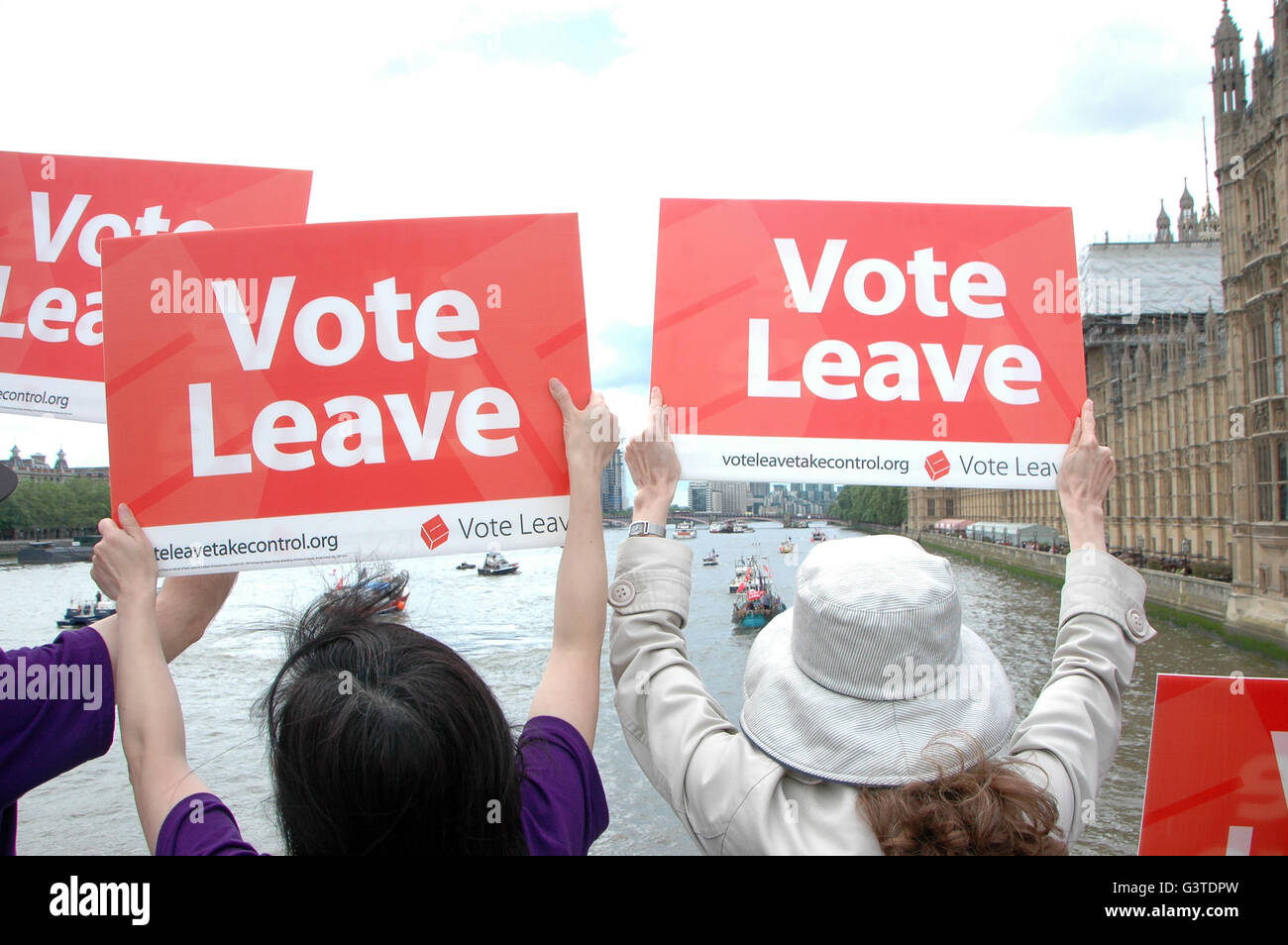 Nigel farage fish hi-res stock photography and images - Alamy