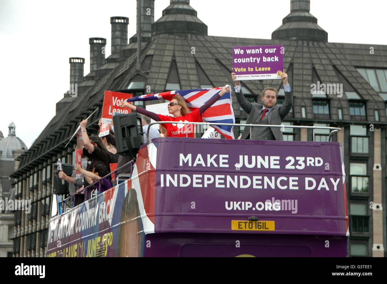 Ukip Battle Bus High Resolution Stock Photography and Images - Alamy