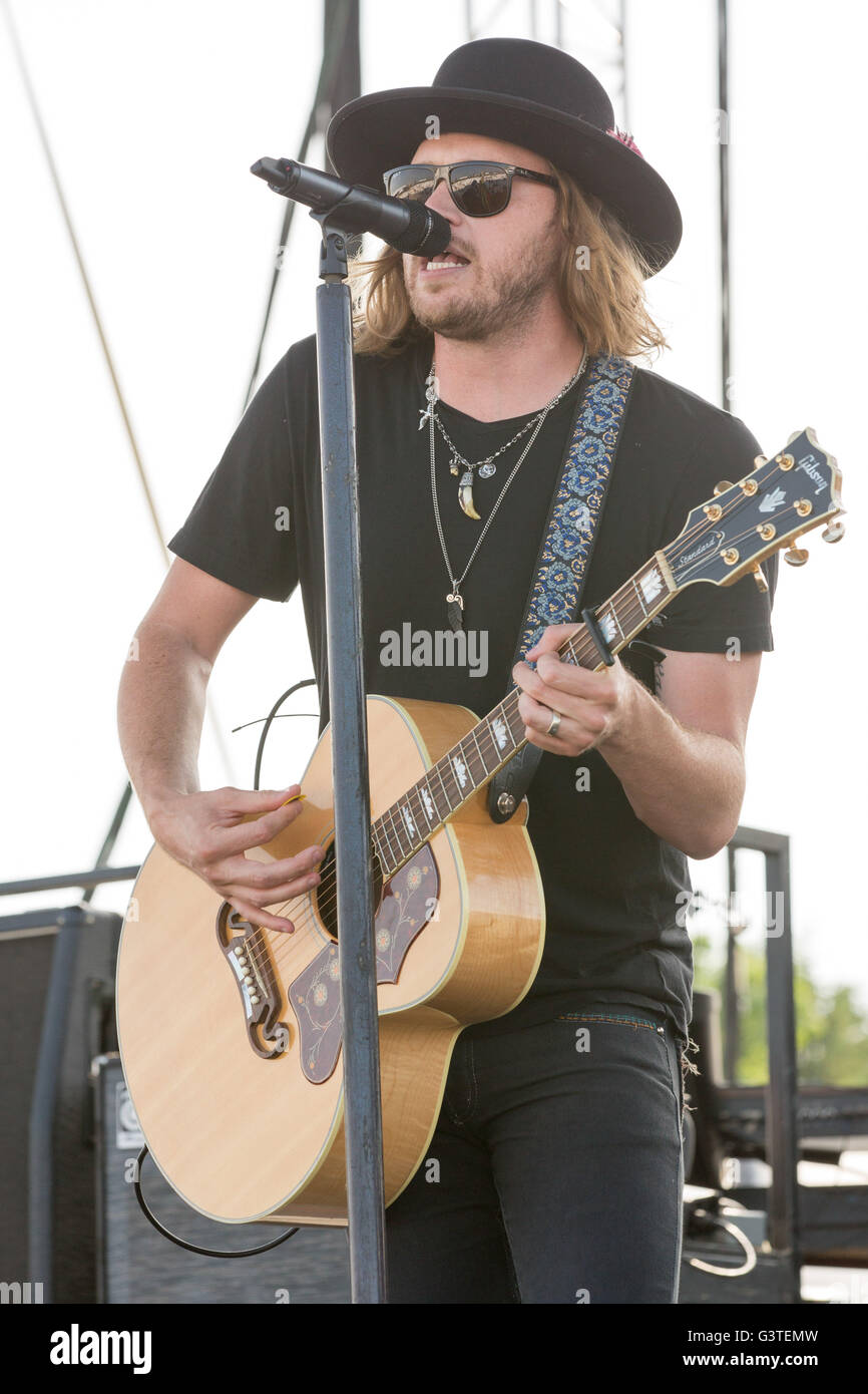 Oshkosh, Wisconsin, USA. 14th June, 2016. Musician MICHAEL HOBBY of A ...