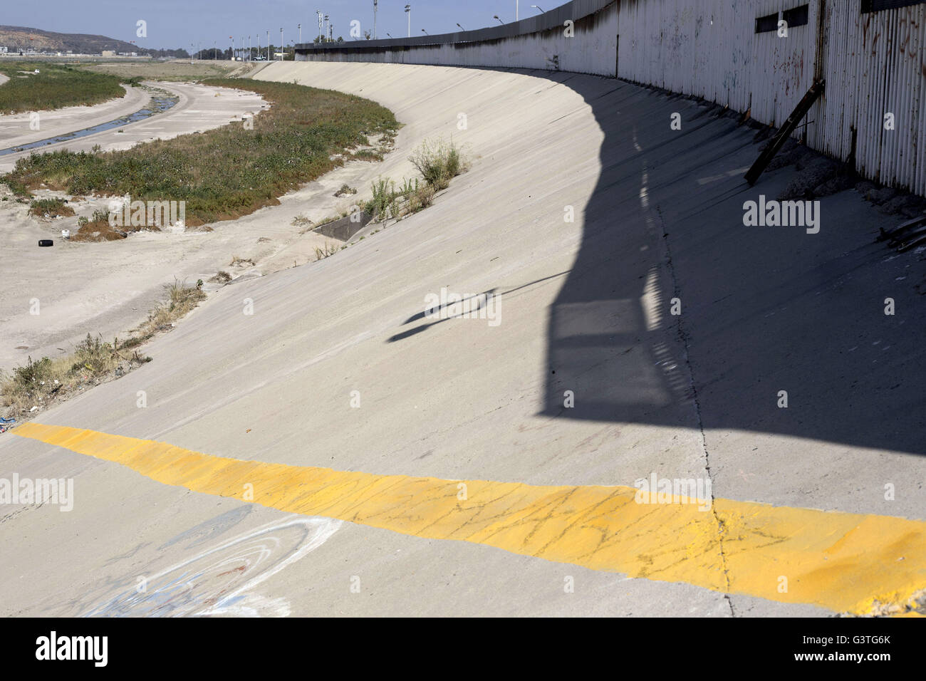 Mexico. 15th June, 2016. Jun 15, 2016 - Tijuana, Mexico - The border ...