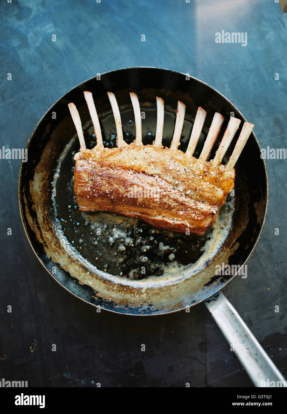 Frying lamb hi-res stock photography and images - Alamy