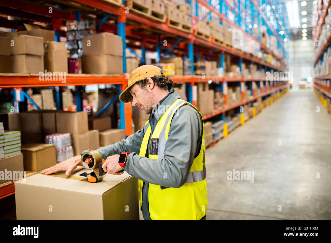 Shipment to warehouse hi-res stock photography and images - Alamy
