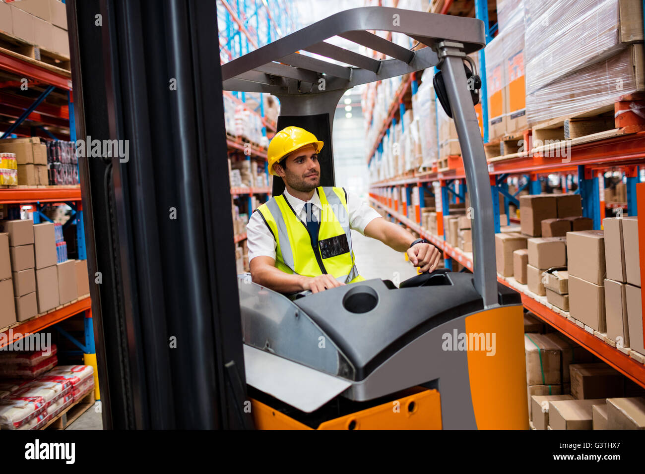 Forklift driving hi-res stock photography and images - Alamy