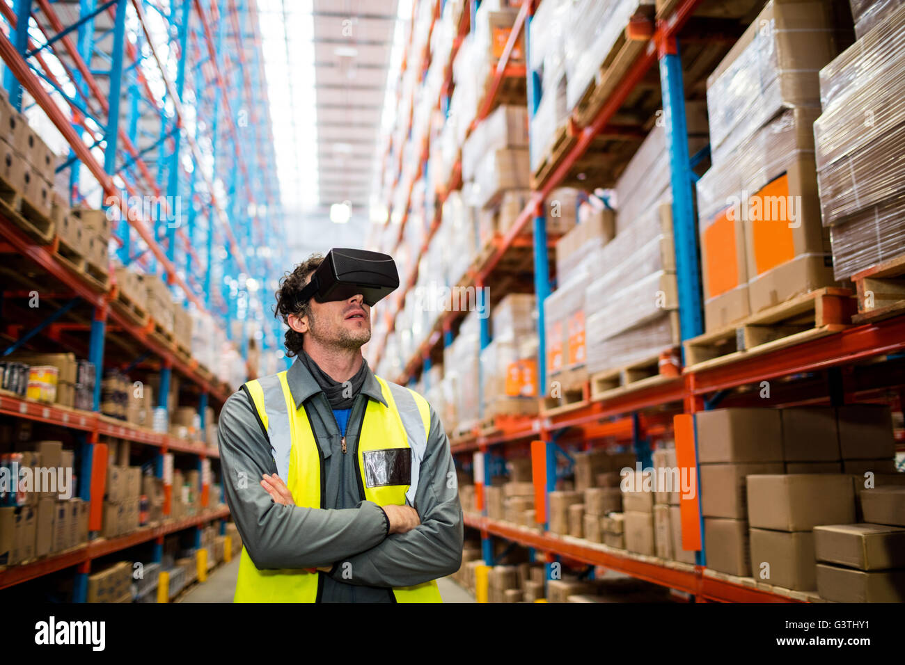 Man headset warehouse hi-res stock photography and images - Alamy