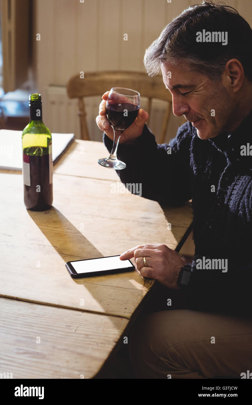Man touching wine bottle hi-res stock photography and images - Alamy