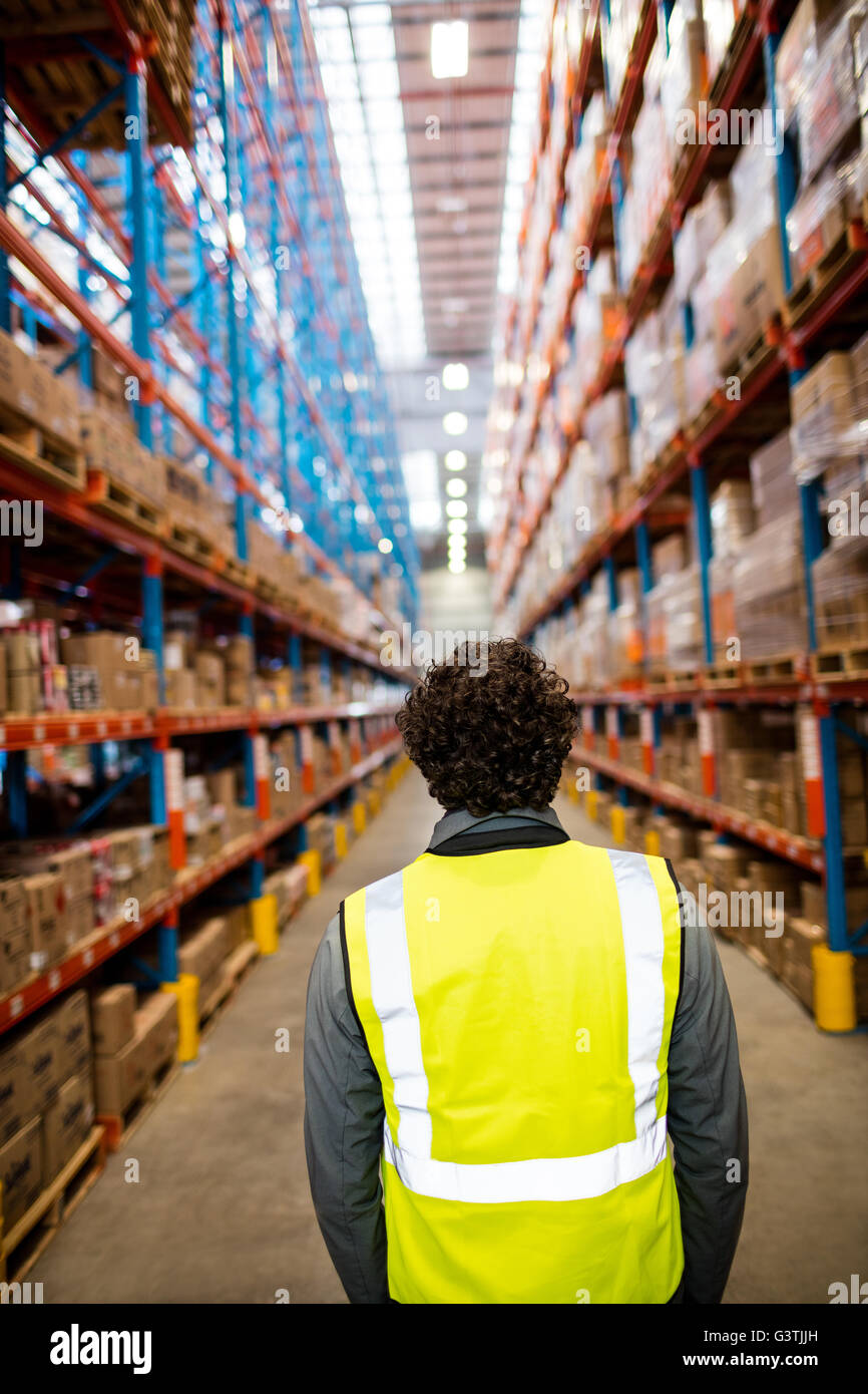 Back of warehouse hi-res stock photography and images - Alamy