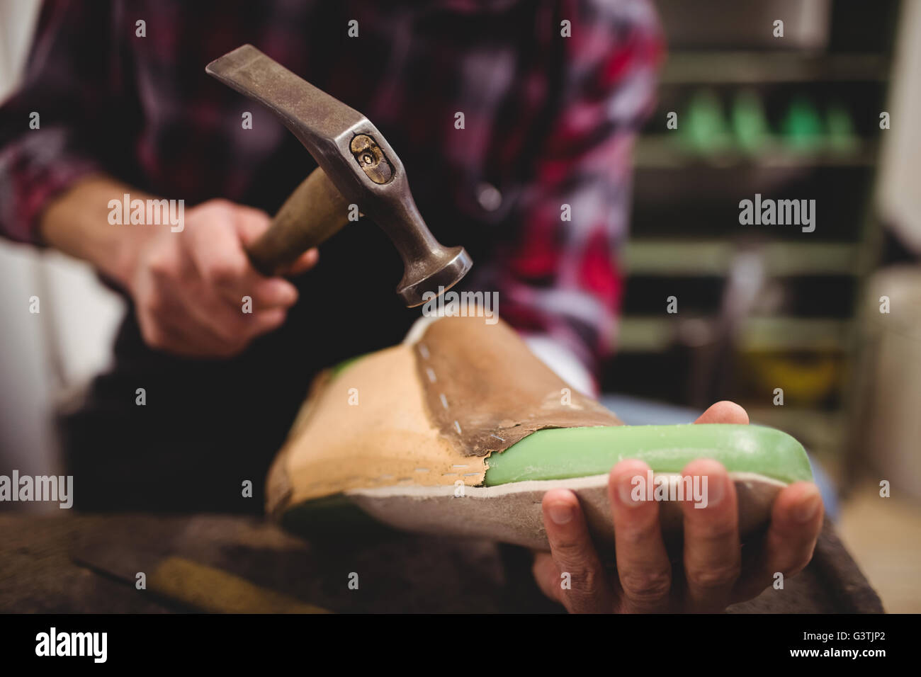 Hand making shoes hi-res stock photography and images - Alamy