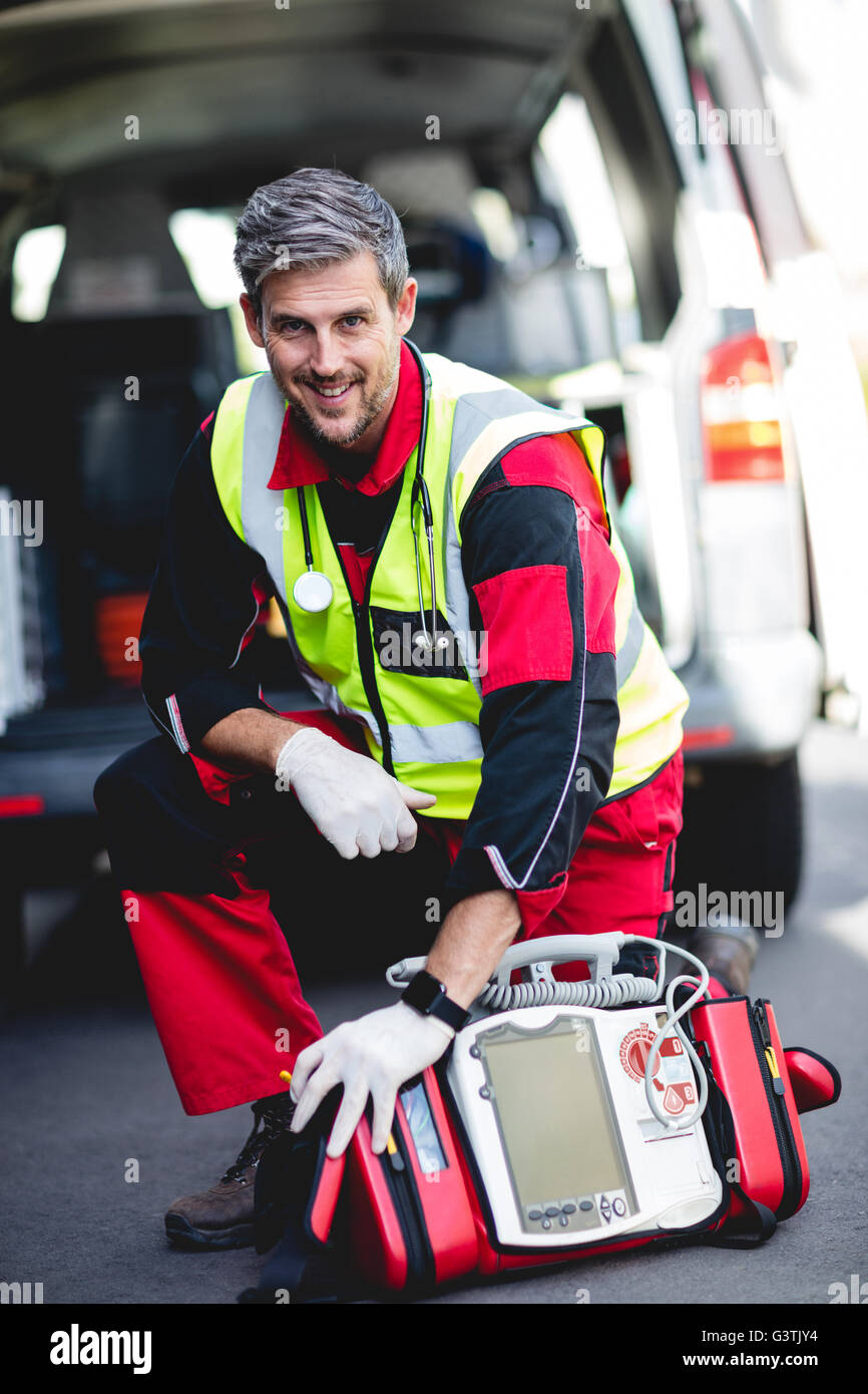 Portrait of ambulance man Stock Photo - Alamy