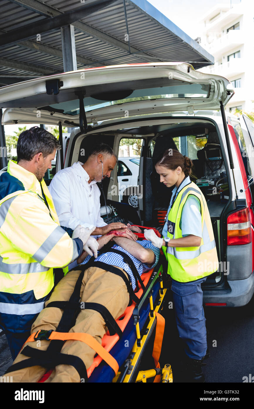 Stretcher ambulance hi-res stock photography and images - Alamy