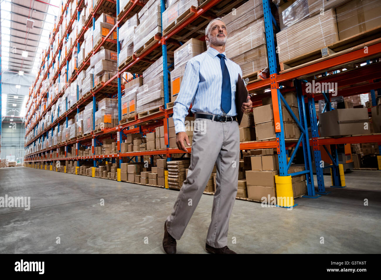 Walking aisle hi-res stock photography and images - Alamy