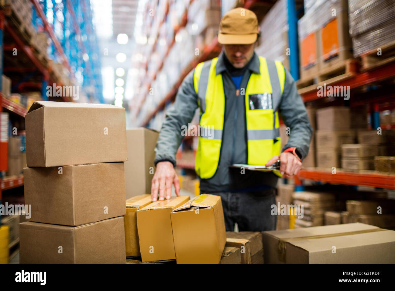 Parcels business hi-res stock photography and images - Alamy