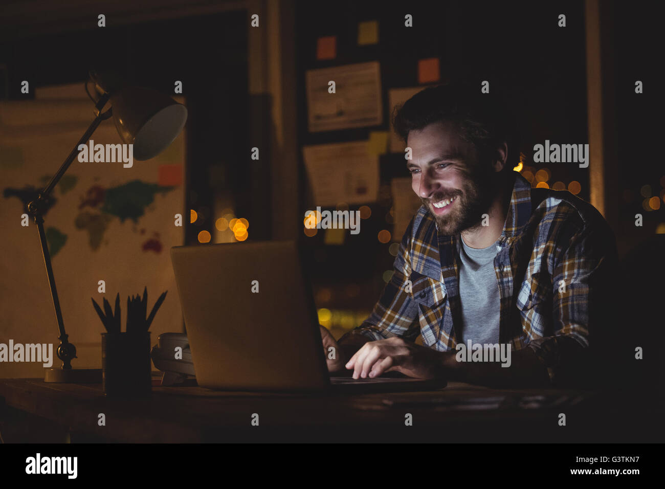 Laptop corporation hi-res stock photography and images - Alamy