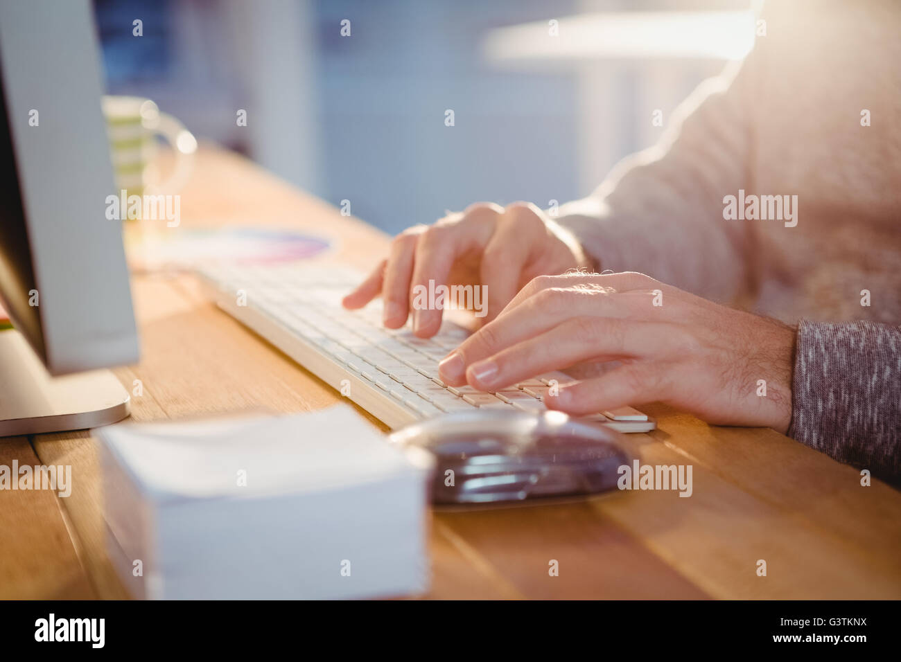 Typing hi-res stock photography and images - Alamy