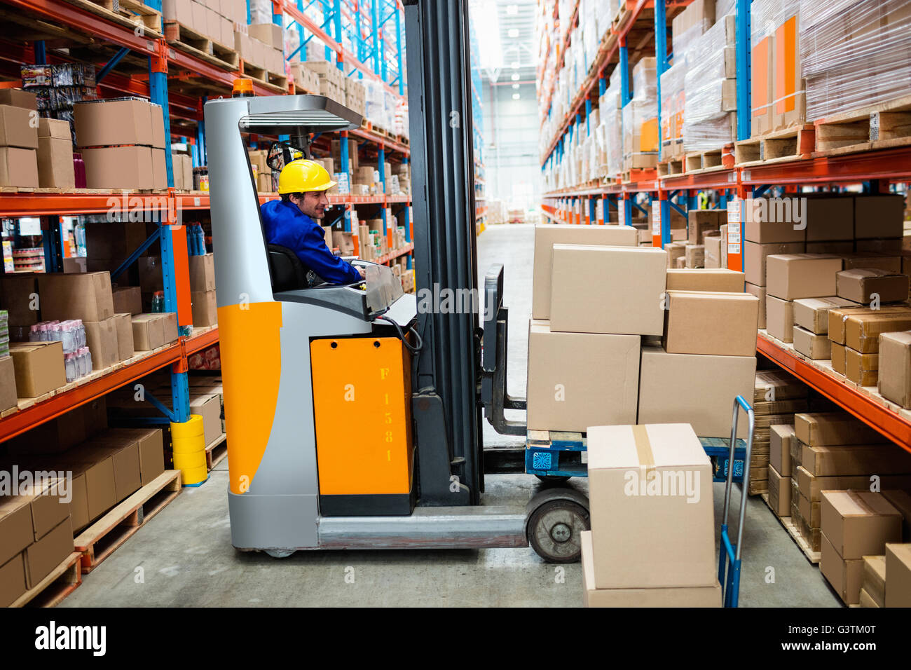 Focused driving hi-res stock photography and images - Alamy