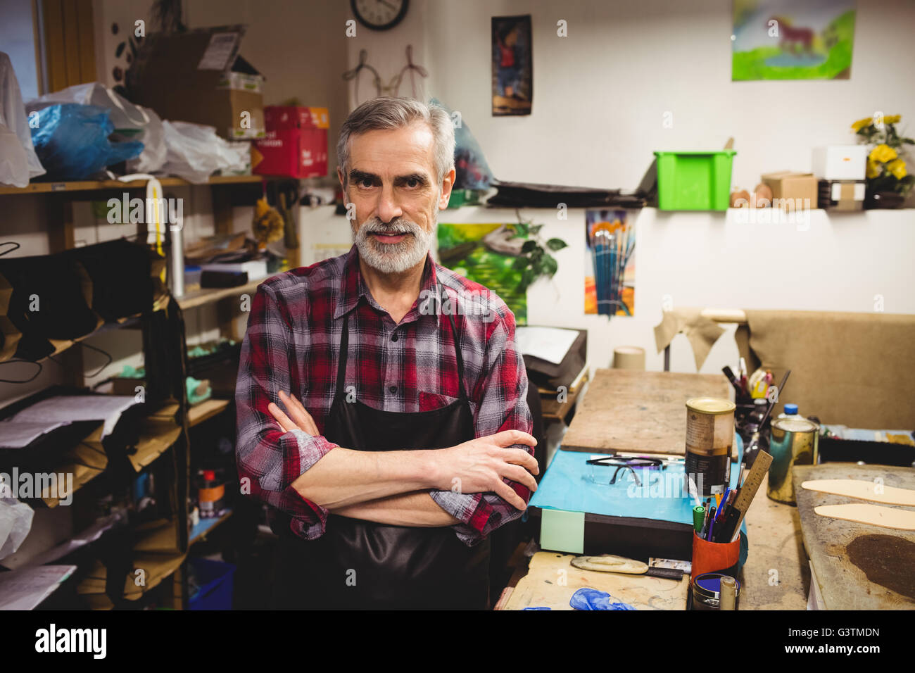 Cobbler standing and posing Stock Photo - Alamy