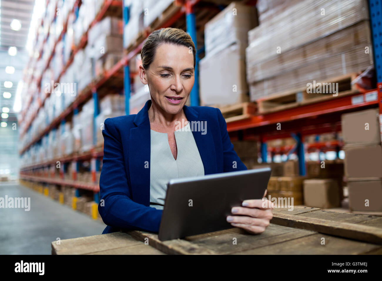 Manager computer hi-res stock photography and images - Alamy