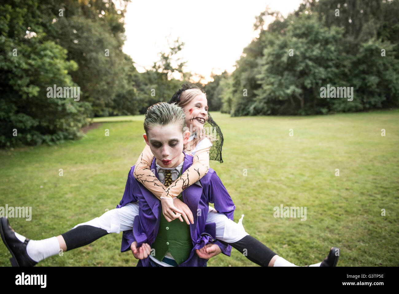 Children zombies hi-res stock photography and images - Alamy