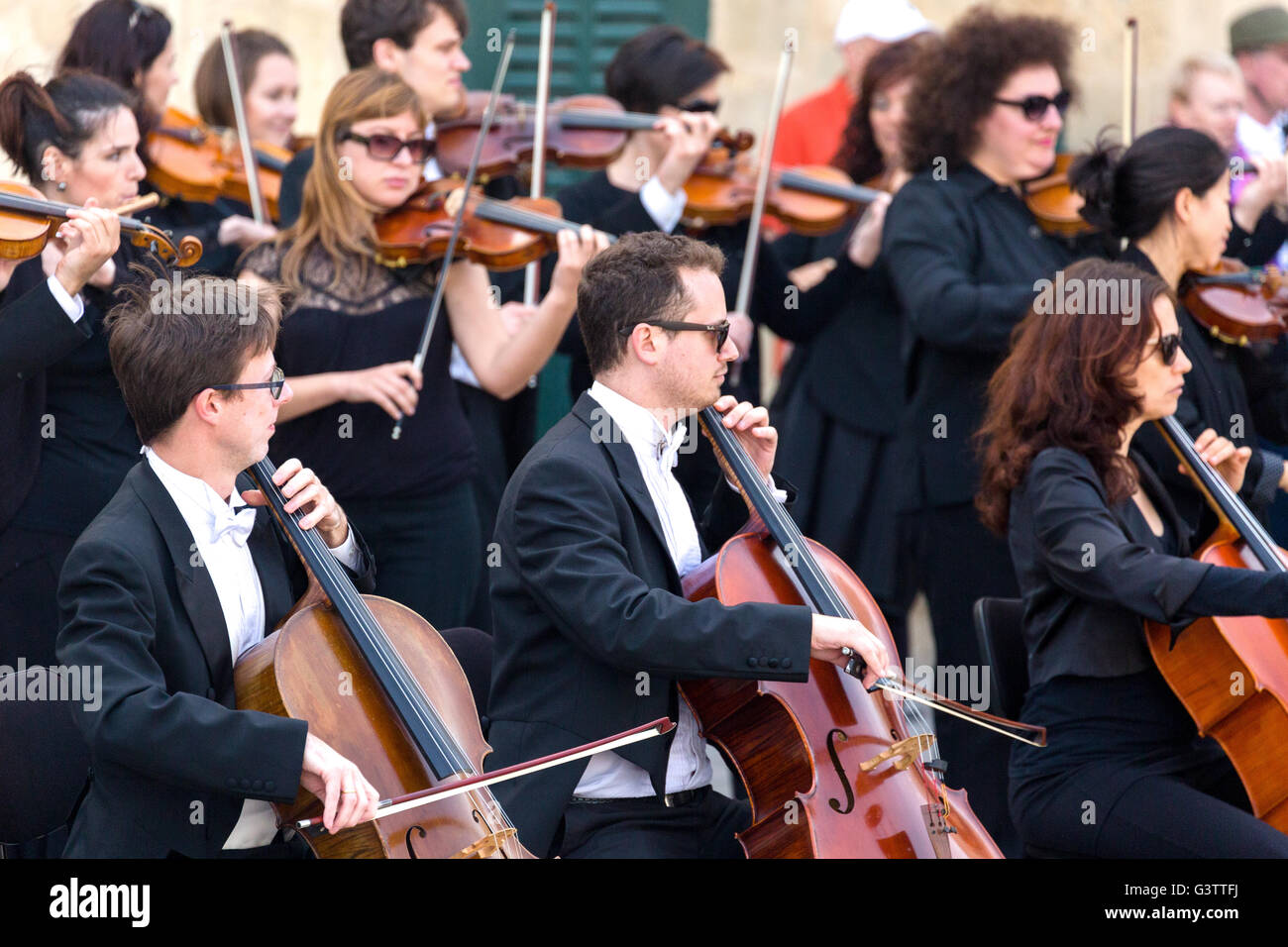 Impromptu performance hi-res stock photography and images - Alamy