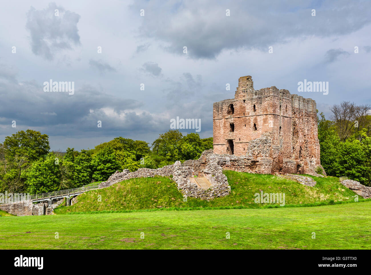 The ruins of Norham Castle, near Berwick-on-Tweed, Northumberland ...