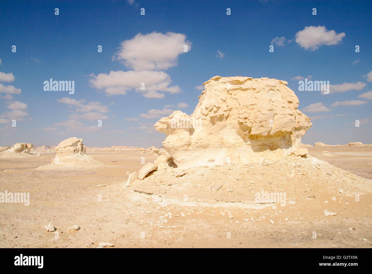 rock formation in the White Desert, Egypt Stock Photo - Alamy