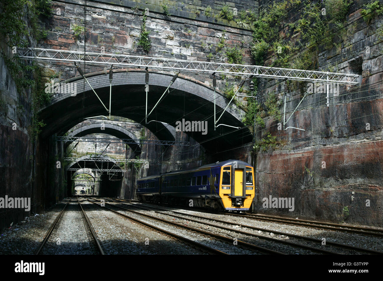 A class 158 DMU heads away from Liverpool Lime St in the summer of 2004 ...